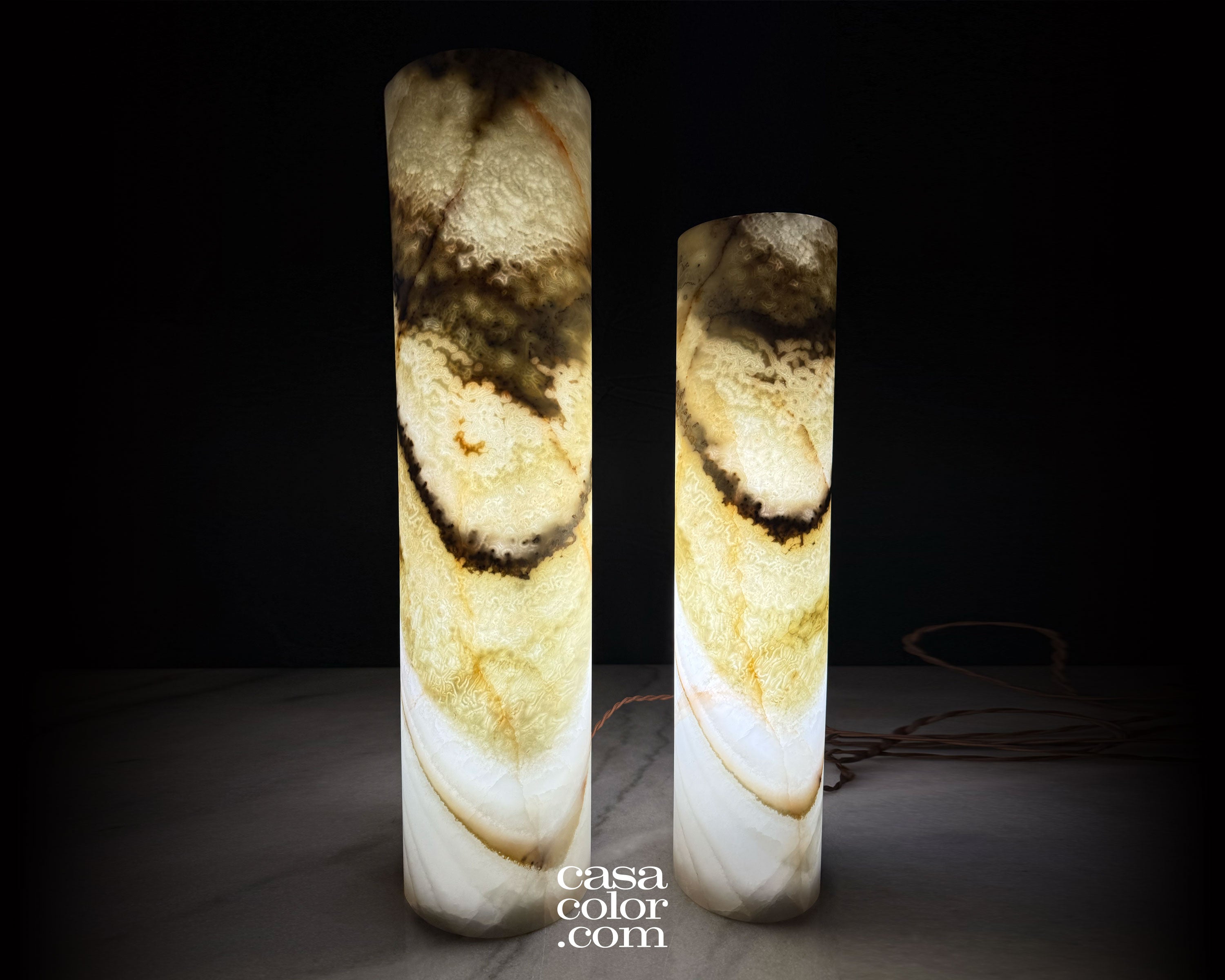Set of Two Translucent Green and Beige Onyx Lamps – Casa Color Decor